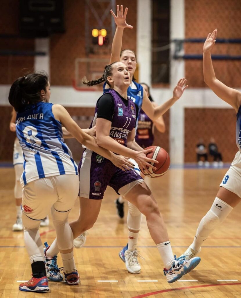 Zvornički košarkaški biser Milica Dragičević, najmlađa košarkašica na ...